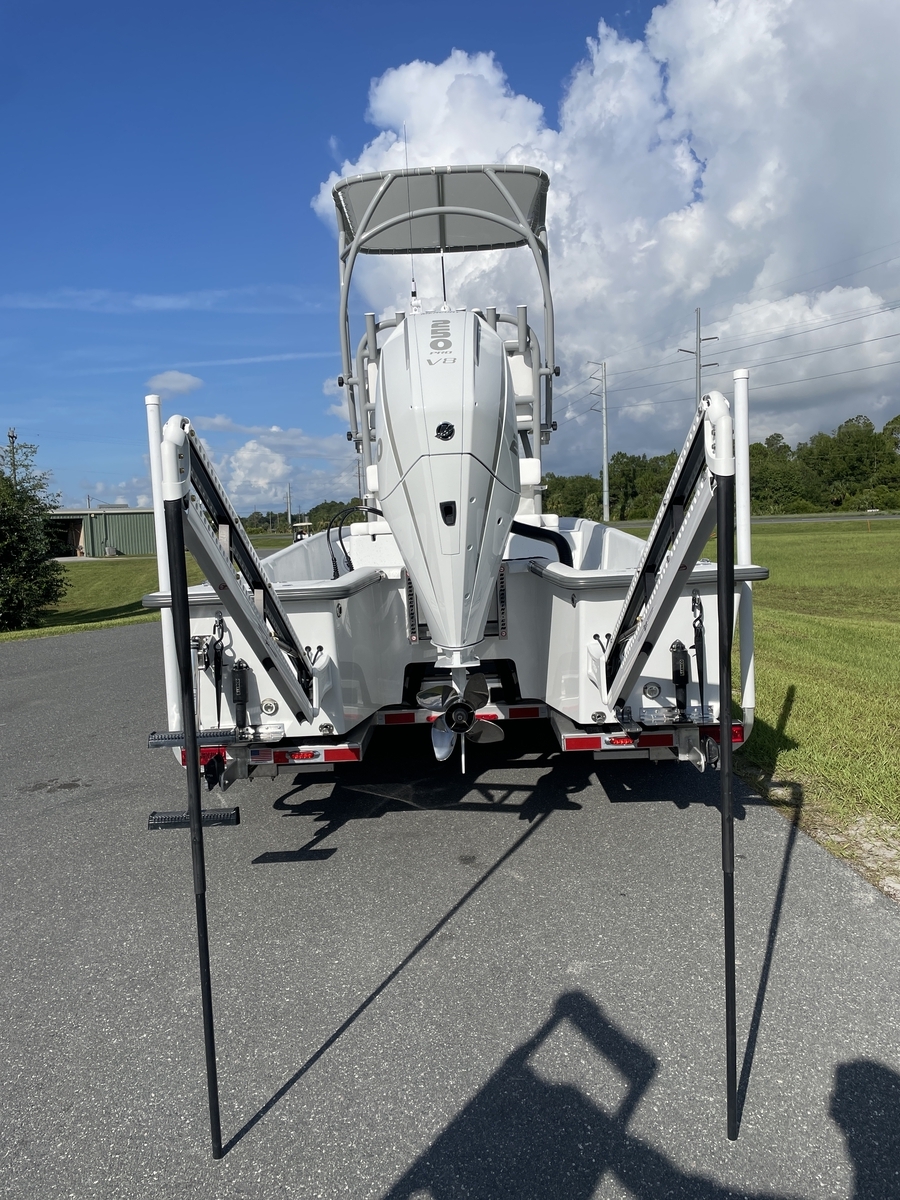 SaltRiver 23 – Young Boats, Inc.